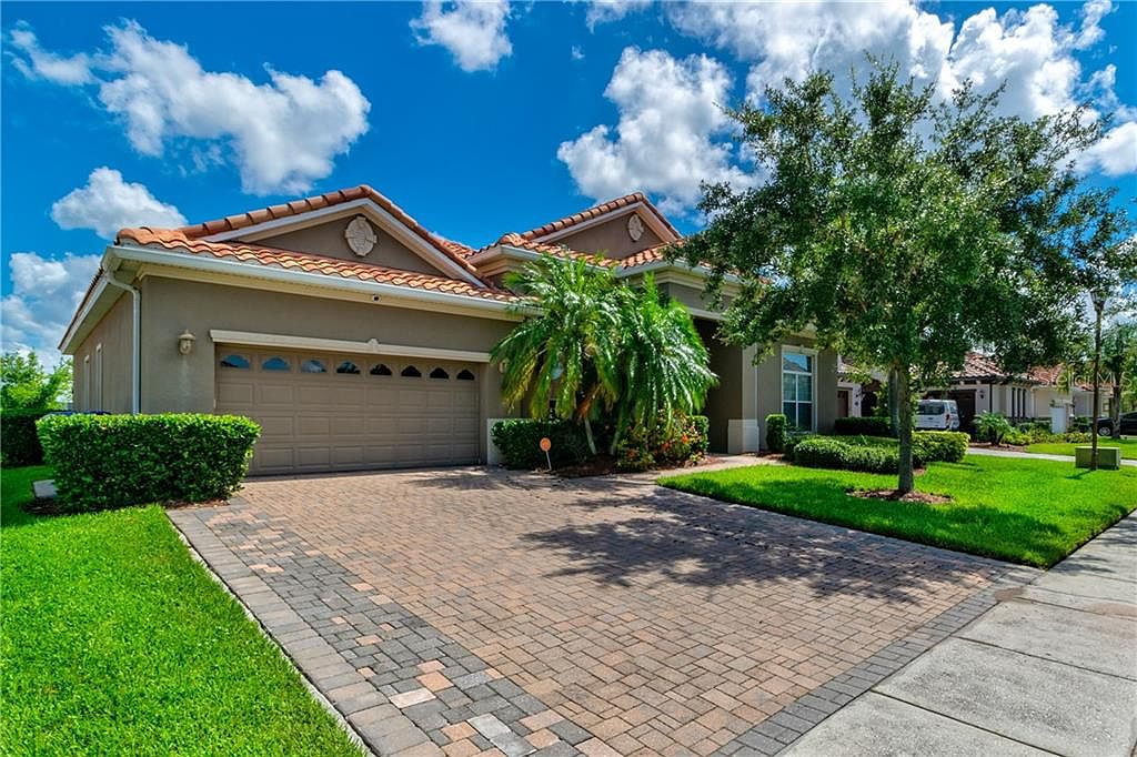 2590 Swoop Cir, Kissimmee, FL 34741 | Zillow