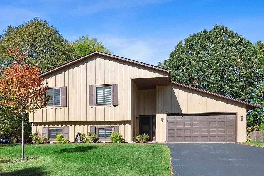 10372 Xylon Rd S, Minneapolis, MN 55438 | Zillow