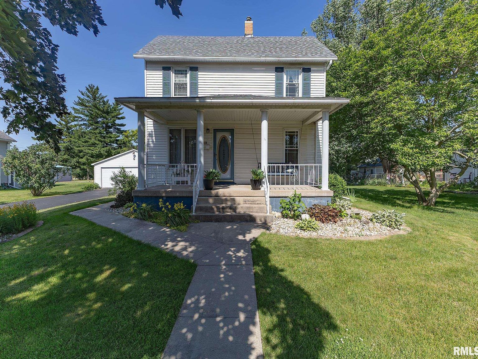 105 N School St, Atkinson, IL 61235 | Zillow