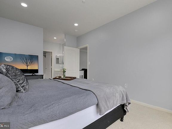 20901 Cedarpost Sq, Ashburn, VA 20147 | Zillow