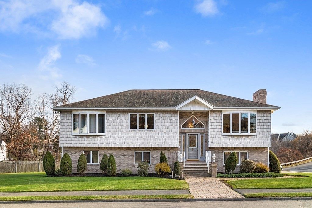47 Susan Dr, Saugus, MA 01906 | Zillow