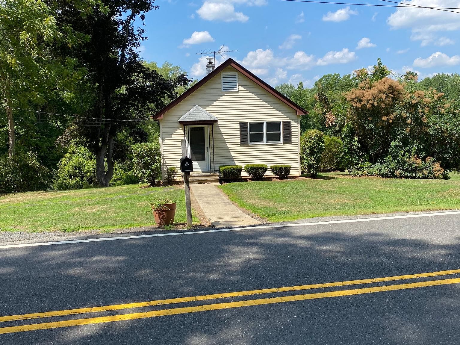 456 Meyersville Rd, Gillette, NJ 07933 | Zillow