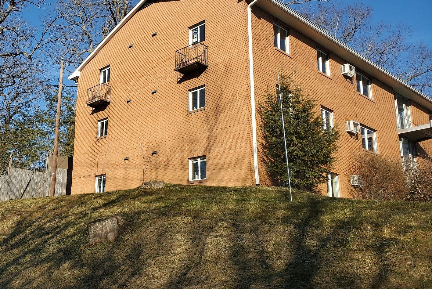 1252 Edwards Ln APT B2, Zanesville, OH 43701 | Zillow
