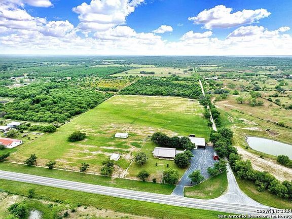 9700 FM 2200, Yancey, TX 78886 | MLS #1768289 | Zillow