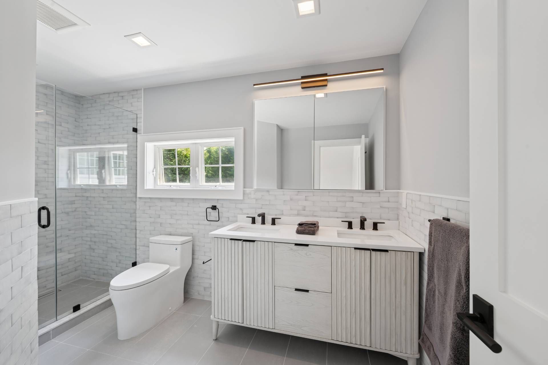 20 Cove Neck Ln, Southampton, NY 11968 | Out East