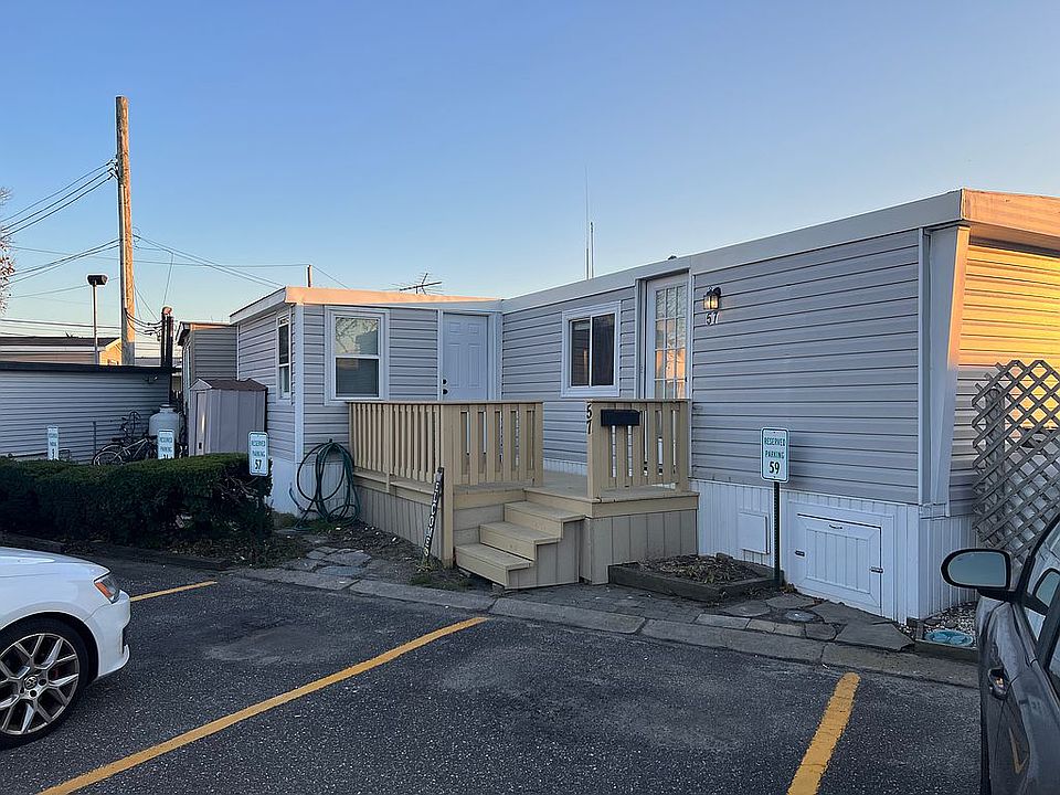 150 Main St TRAILER 57, Islip, NY 11751 | Zillow