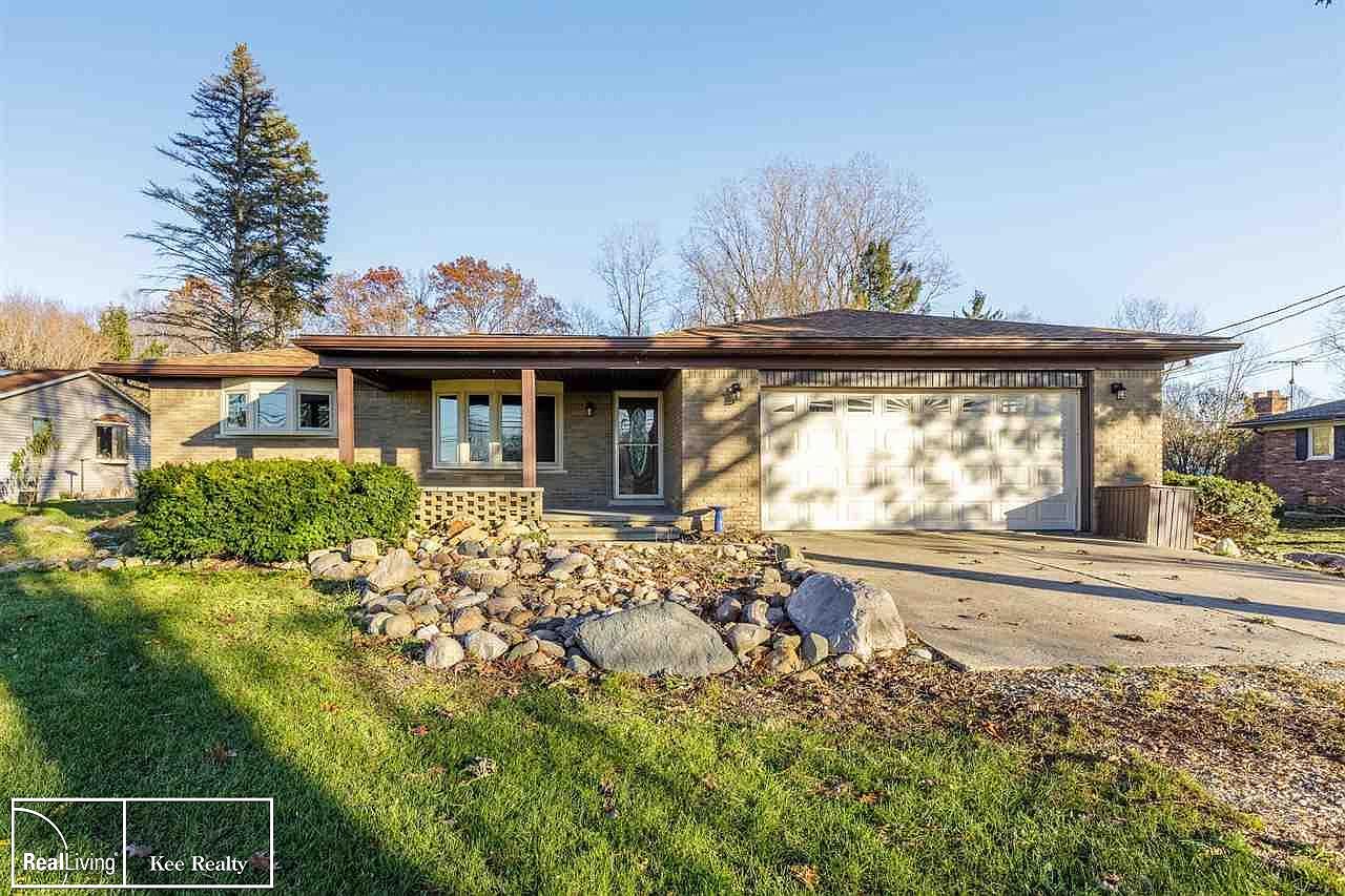 59966 Romeo Plank Rd, Ray, MI 48096 | Zillow