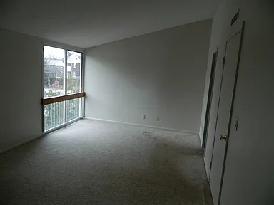 11 Sutton Pl Cleveland OH | Zillow