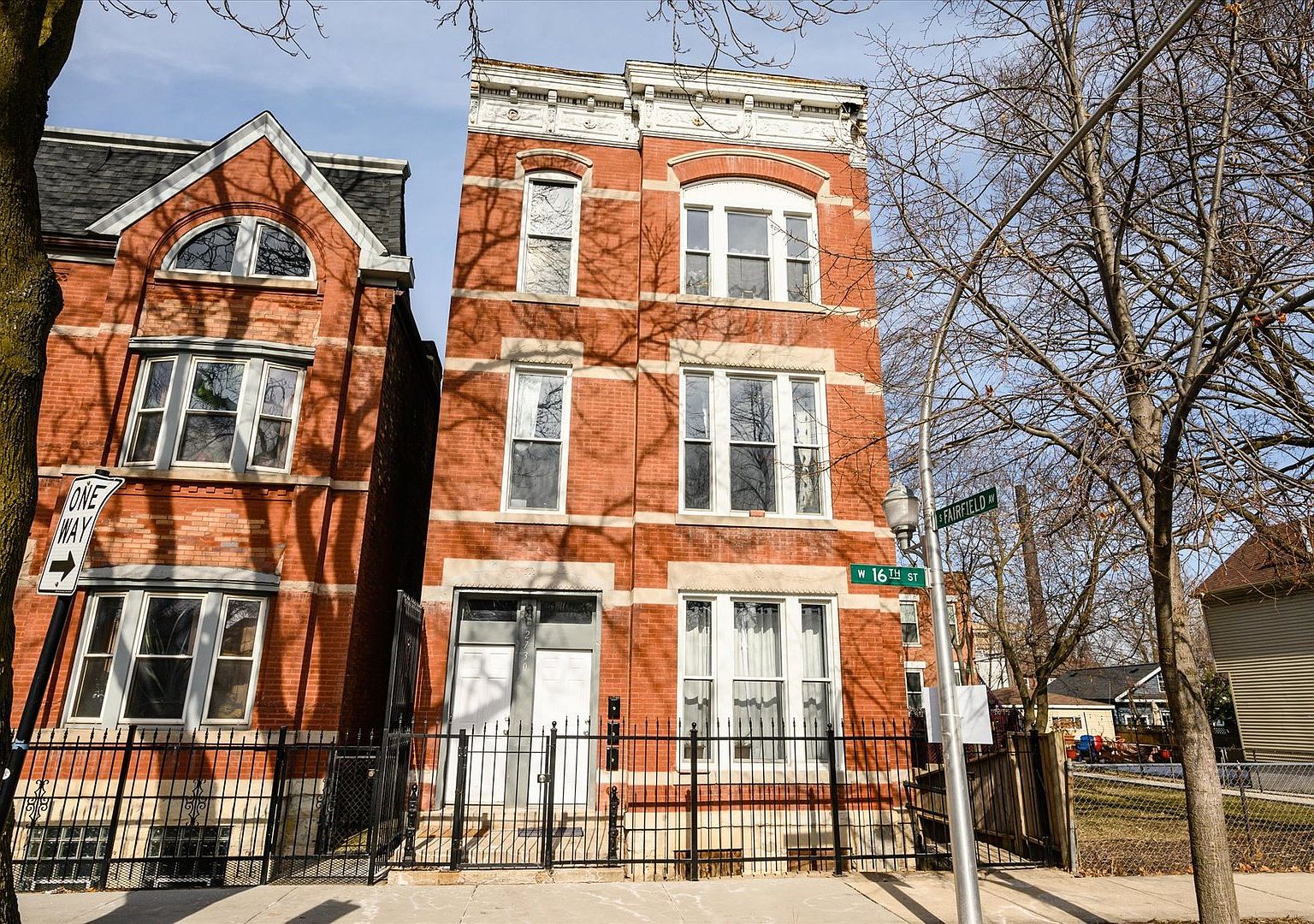 2730 W 16th St, Chicago, IL 60608 | Zillow
