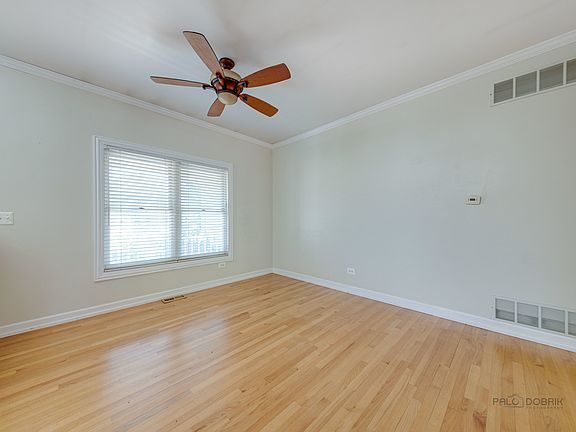 1472 Robincrest Ln, Lindenhurst, IL 60046 | MLS #11880887 | Zillow