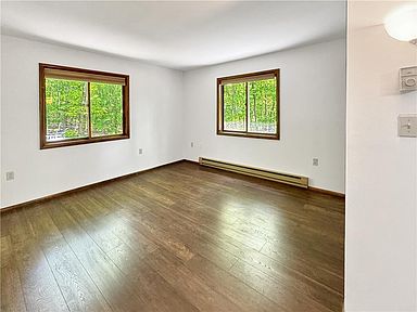 1808 Jennifer Dr East Stroudsburg Pa 18301 Zillow
