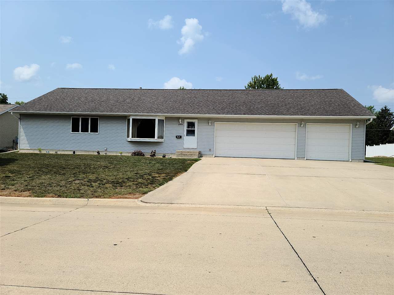 2323 2nd St, Gilbertville, IA 50634 | Zillow