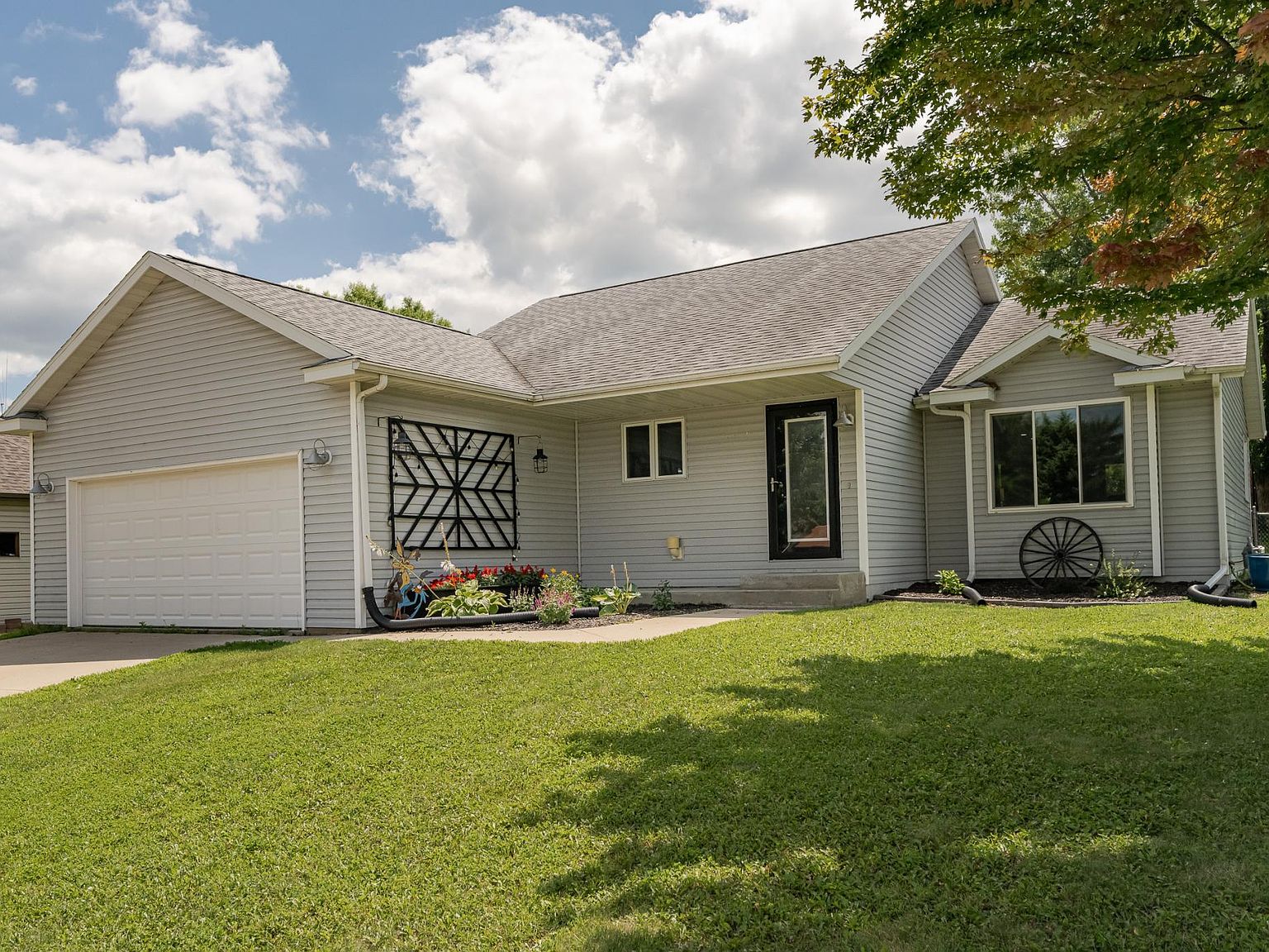 802 Scenario Ln SW, Rochester, MN 55902 | Zillow