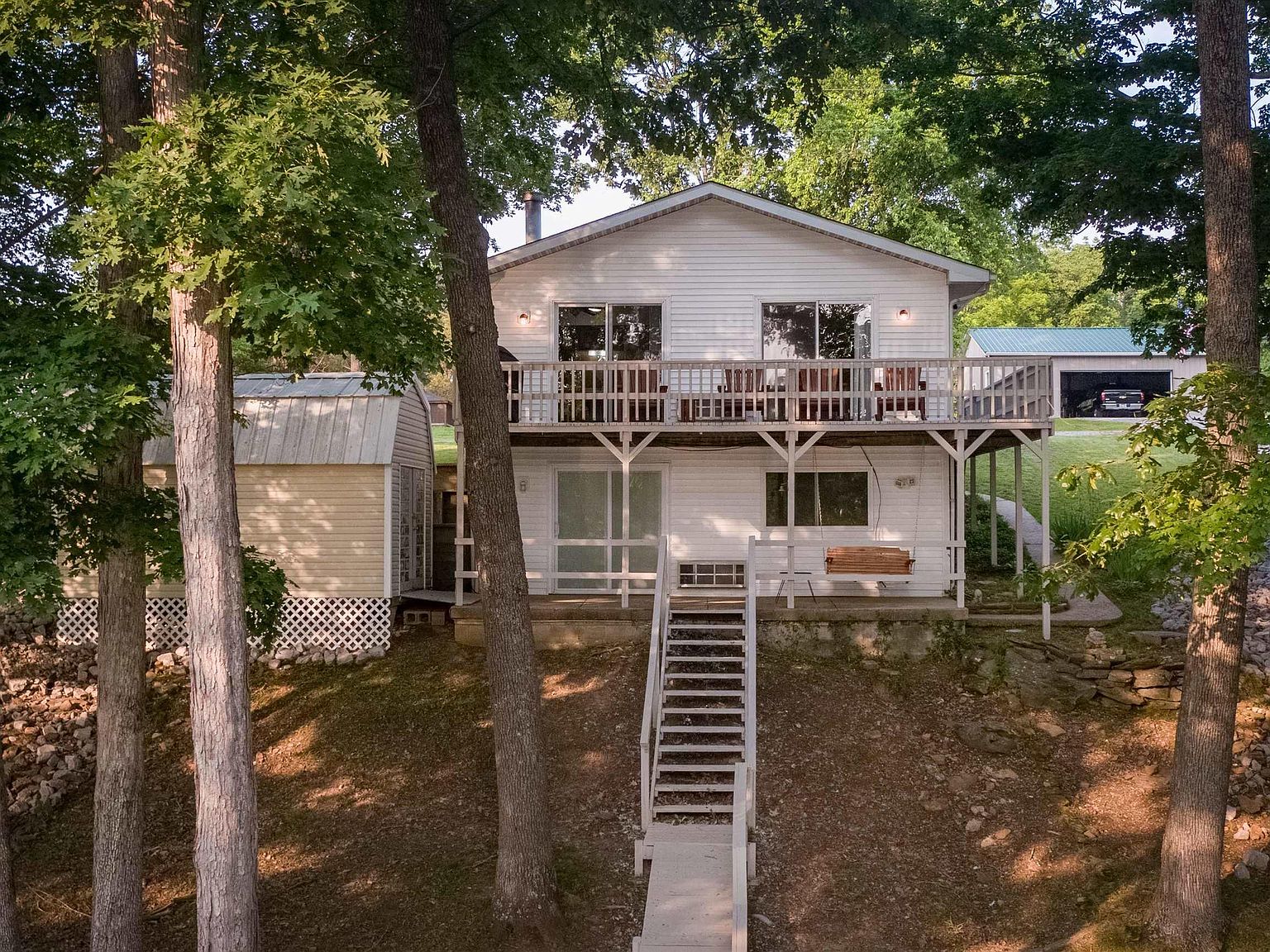 1440 Robinwoods Ln, Pittsburg, IL 62974 | MLS #QC4243111 | Zillow
