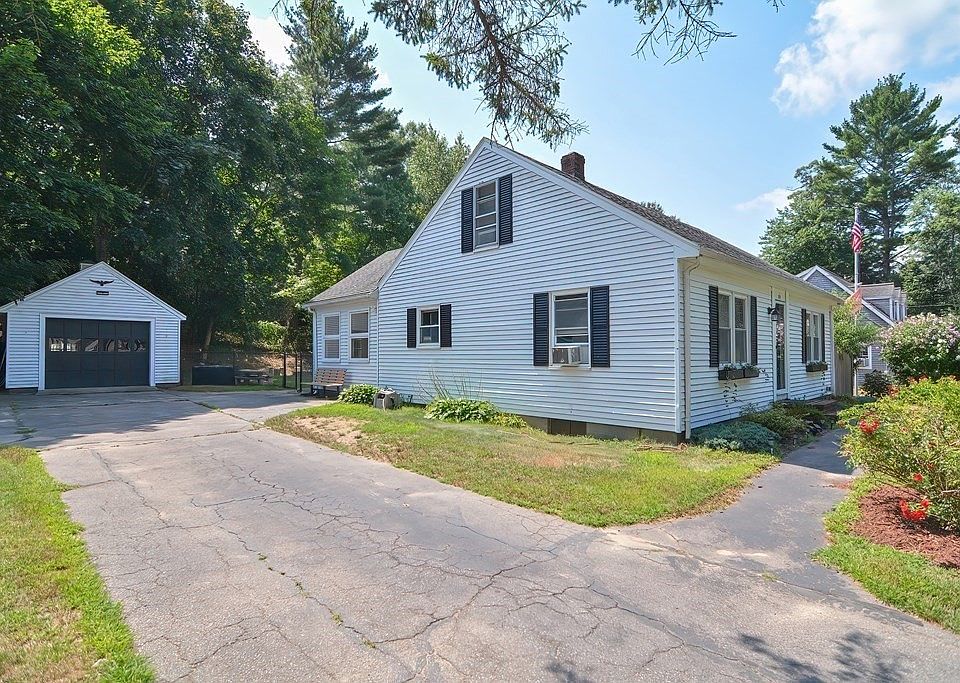 214 Carver Rd, Plymouth, MA 02360 | Zillow