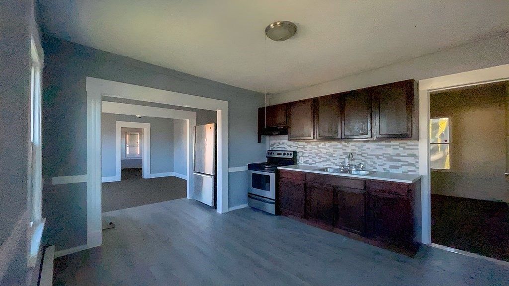 583 Union St, Springfield, MA 01109 | Zillow