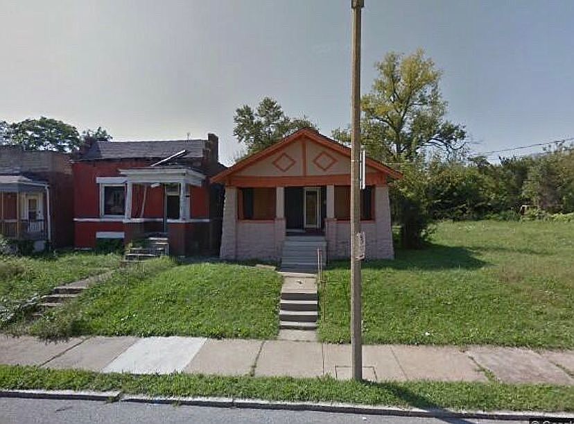 4846 Leduc St, Saint Louis, MO 63113 | Zillow