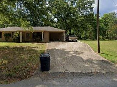109 S General Collins Dr, Booneville, MS 38829 | Zillow