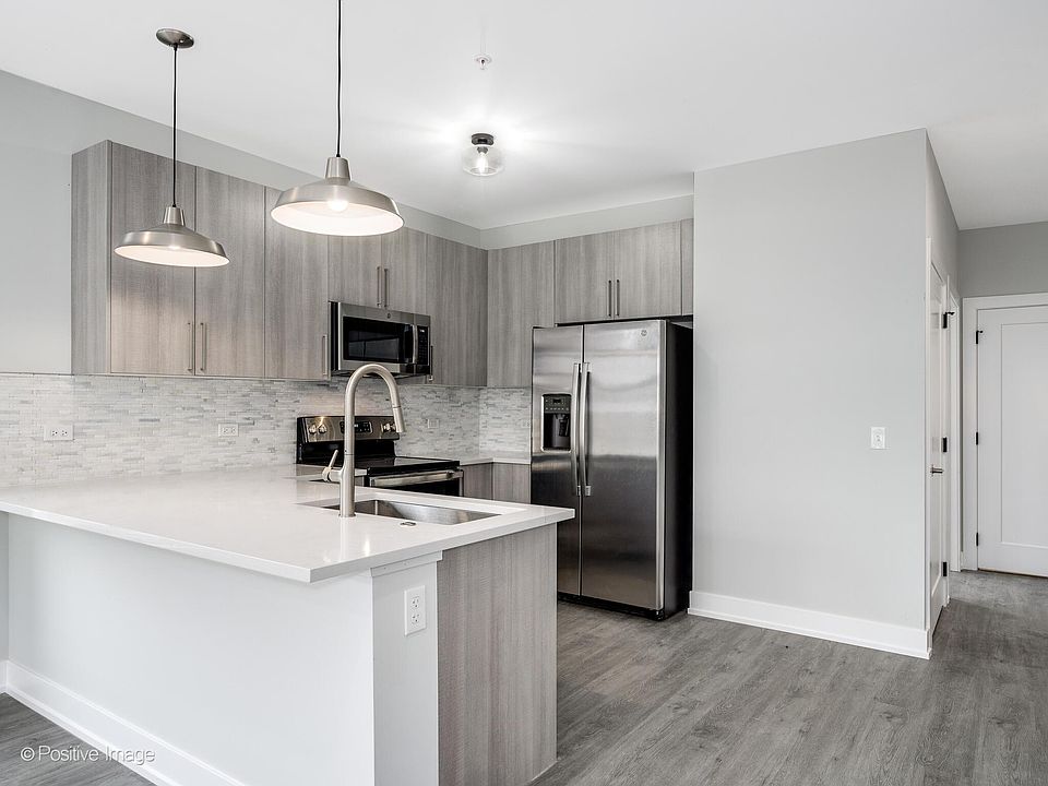 825 E 61st St #307, Chicago, IL 60637 | Zillow