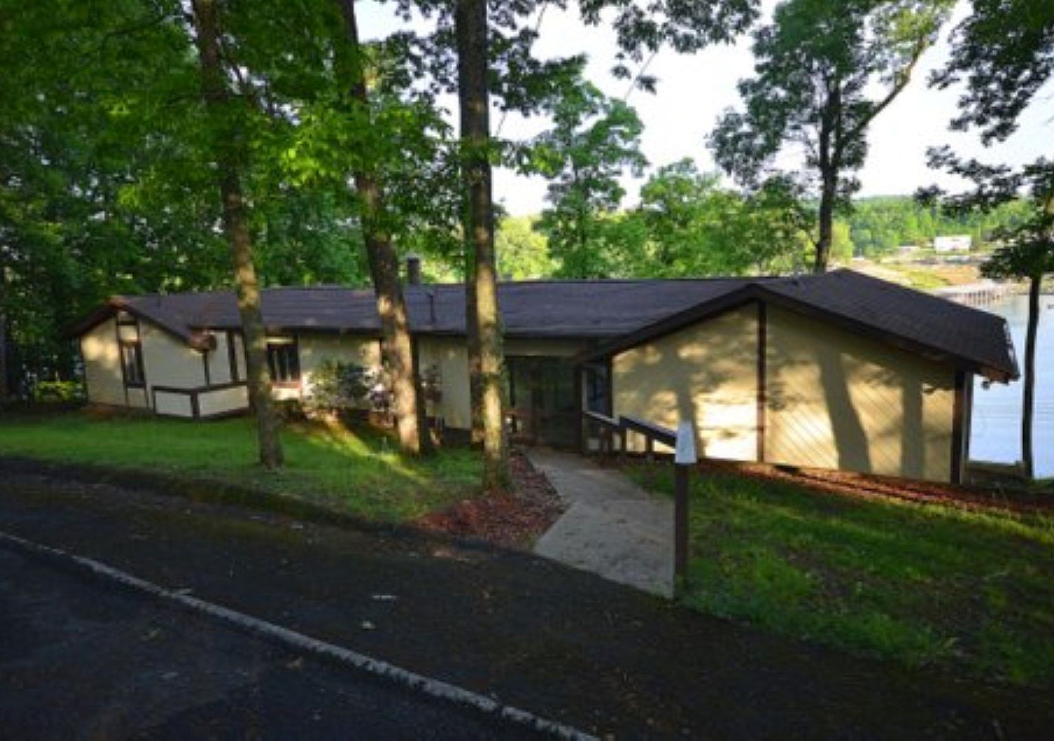 2772 Devault Bridge Rd, Piney Flats, TN 37686 | Zillow