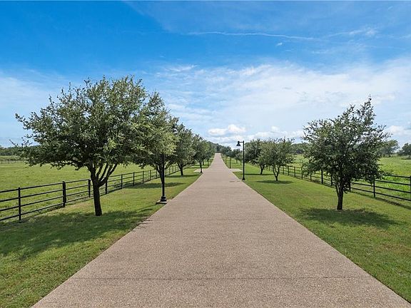 1379 Talbert Ranch Rd, China Spring, TX 76633 | MLS #202797 | Zillow
