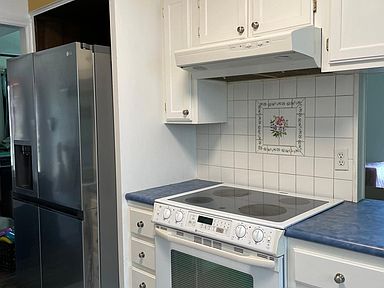 2209 West St, Conway, AR 72032 | Zillow