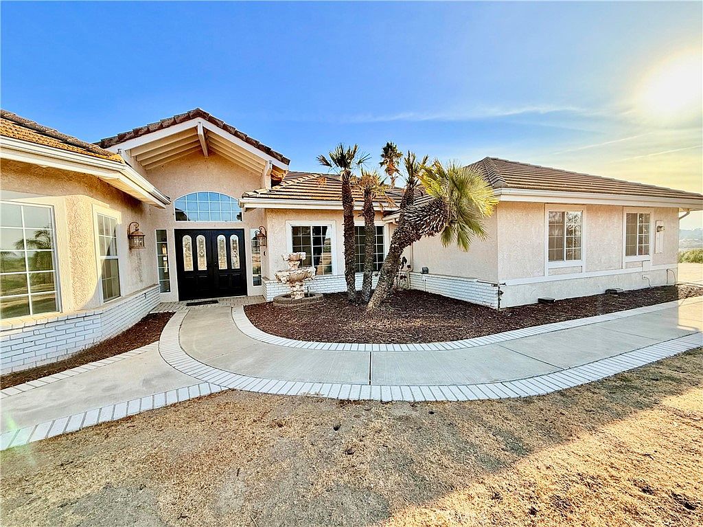 38022 Pauba Rd, Temecula, CA 92592 | Zillow