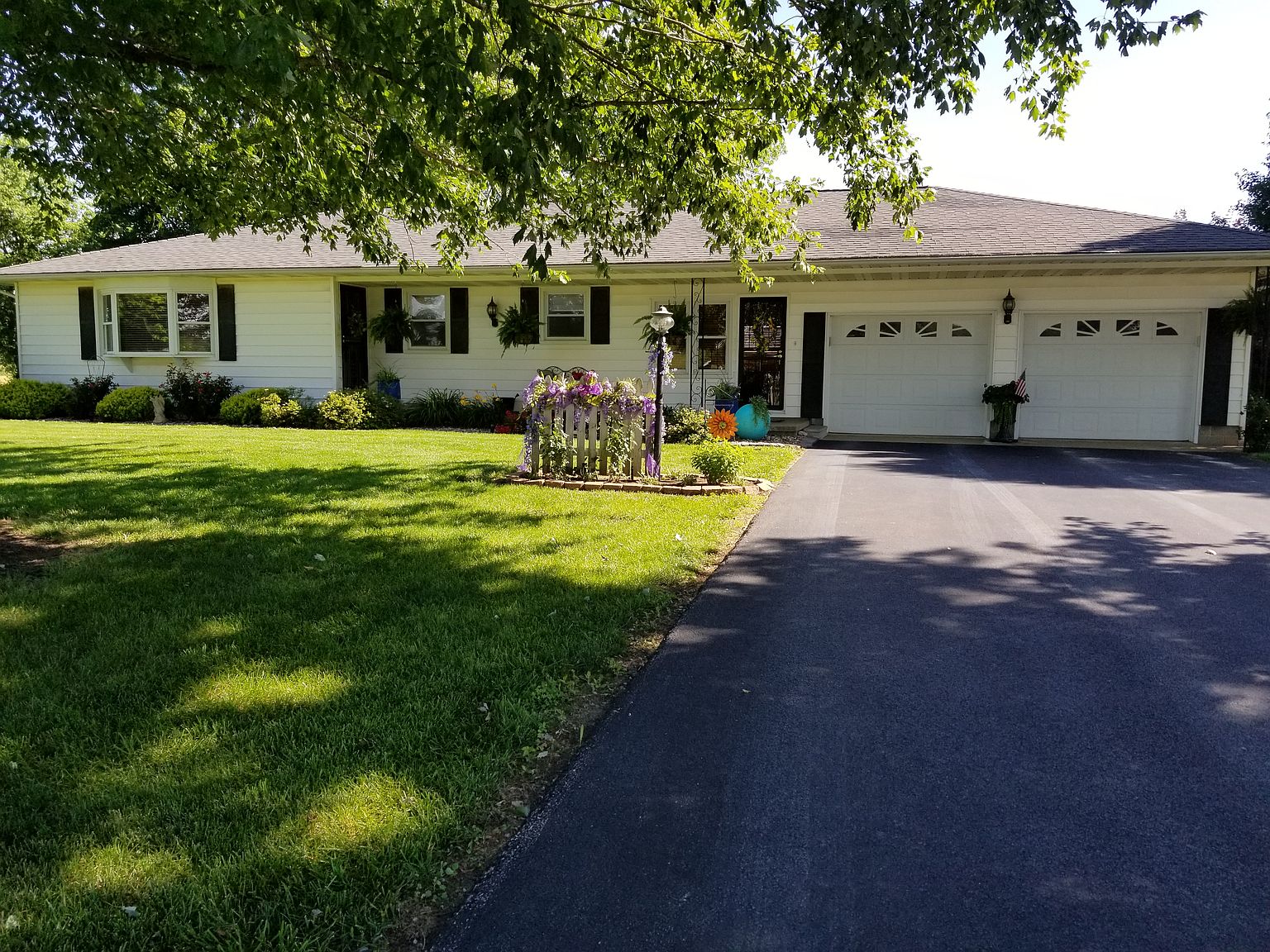 16679 County Road 1400 N, Enfield, IL 62835 | Zillow