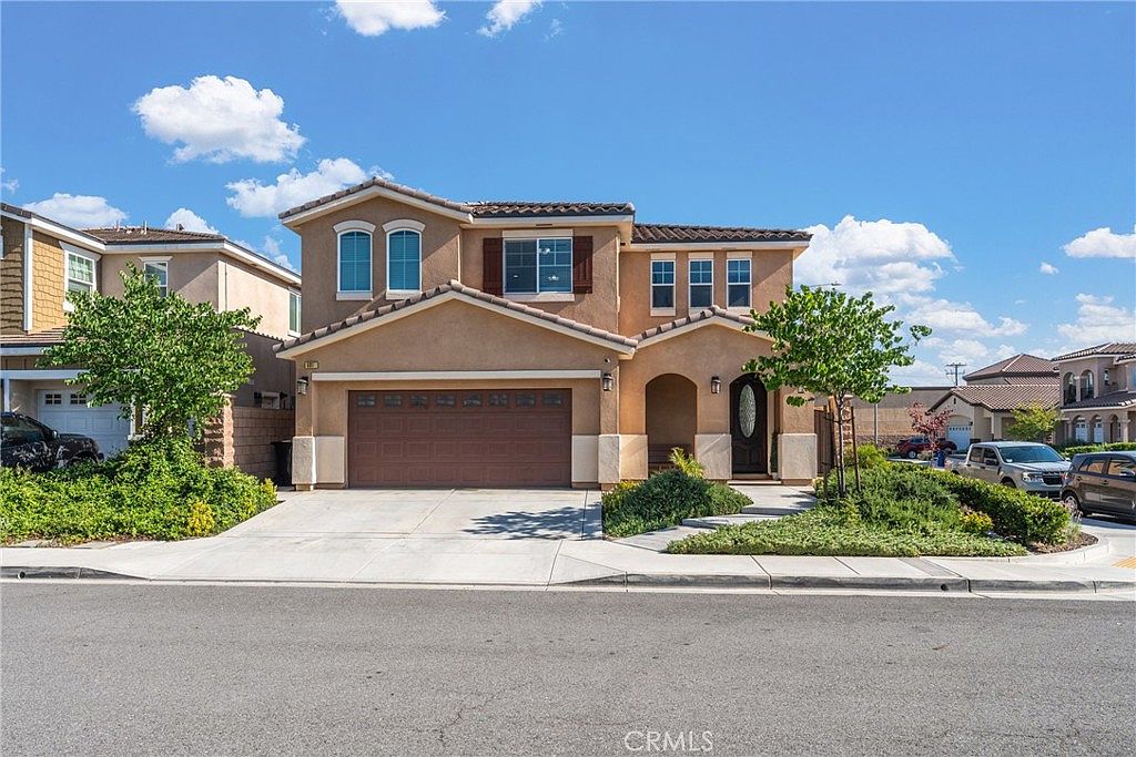 691 Lourdes Ln, Rialto, CA 92376 | Zillow
