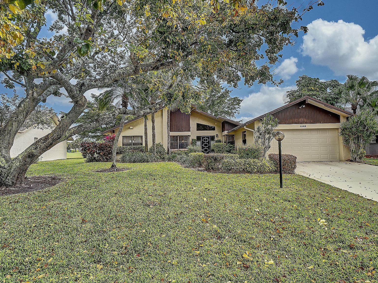 5569 Forest Oaks Ter, Delray Beach, FL 33484 | Zillow