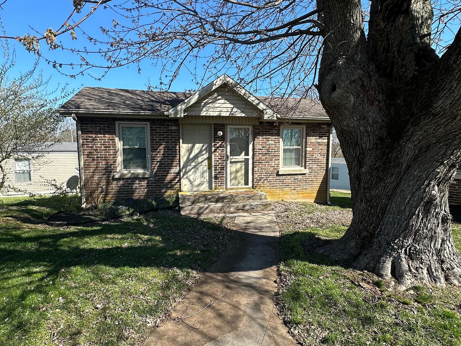 1818 Lexington Rd, Georgetown, KY 40324 | Zillow