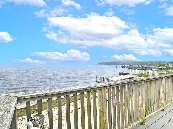 190 Bayview Avenue, Lindenhurst, NY 11757 | Zillow