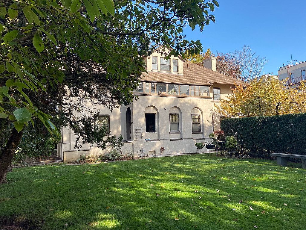 225 Marlborough Rd 1 Brooklyn Ny 11226 Zillow
