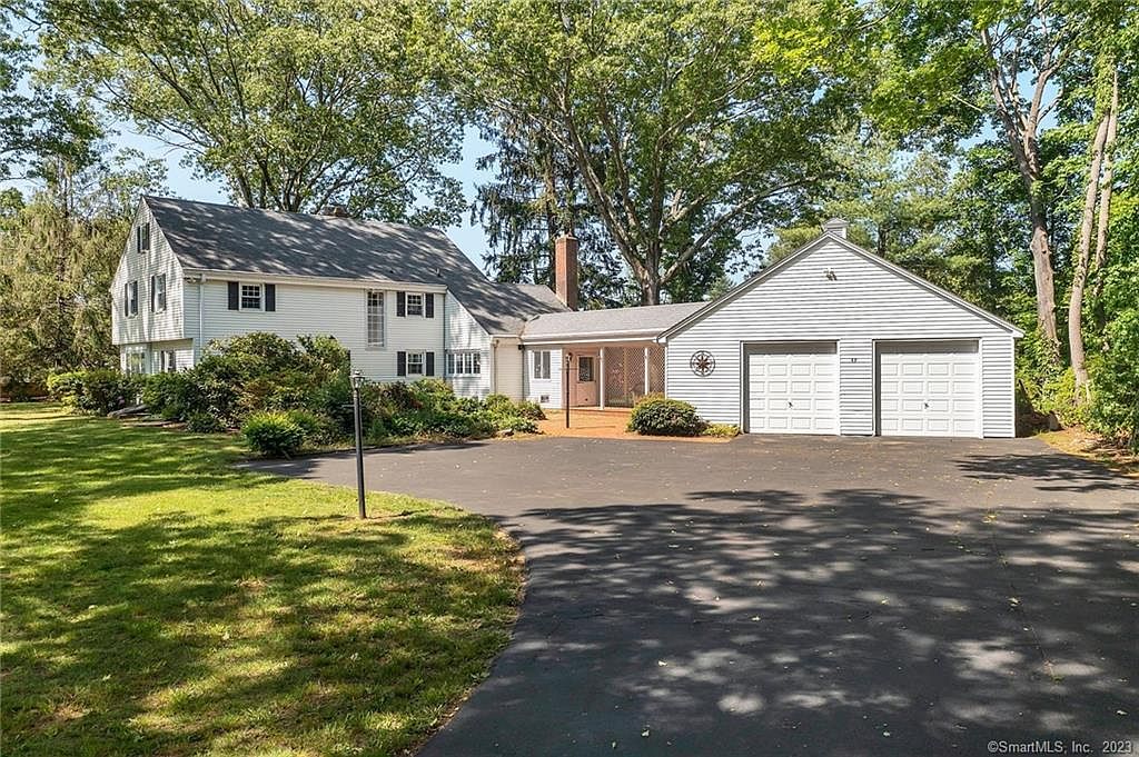 12 Shawandassee Rd, Waterford, CT 06385 | MLS #170579082 | Zillow