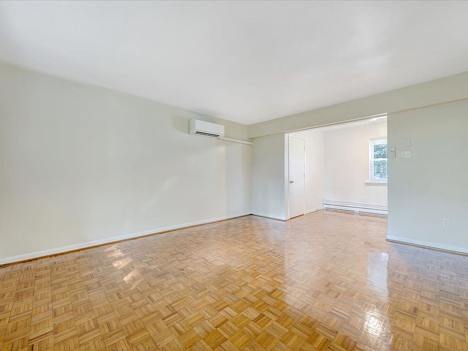 2415 Broadway Ave SW #1, Roanoke, VA 24014 | Zillow