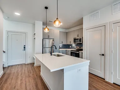 The Cambridge - 627 N Lancaster Ave Dallas TX | Zillow