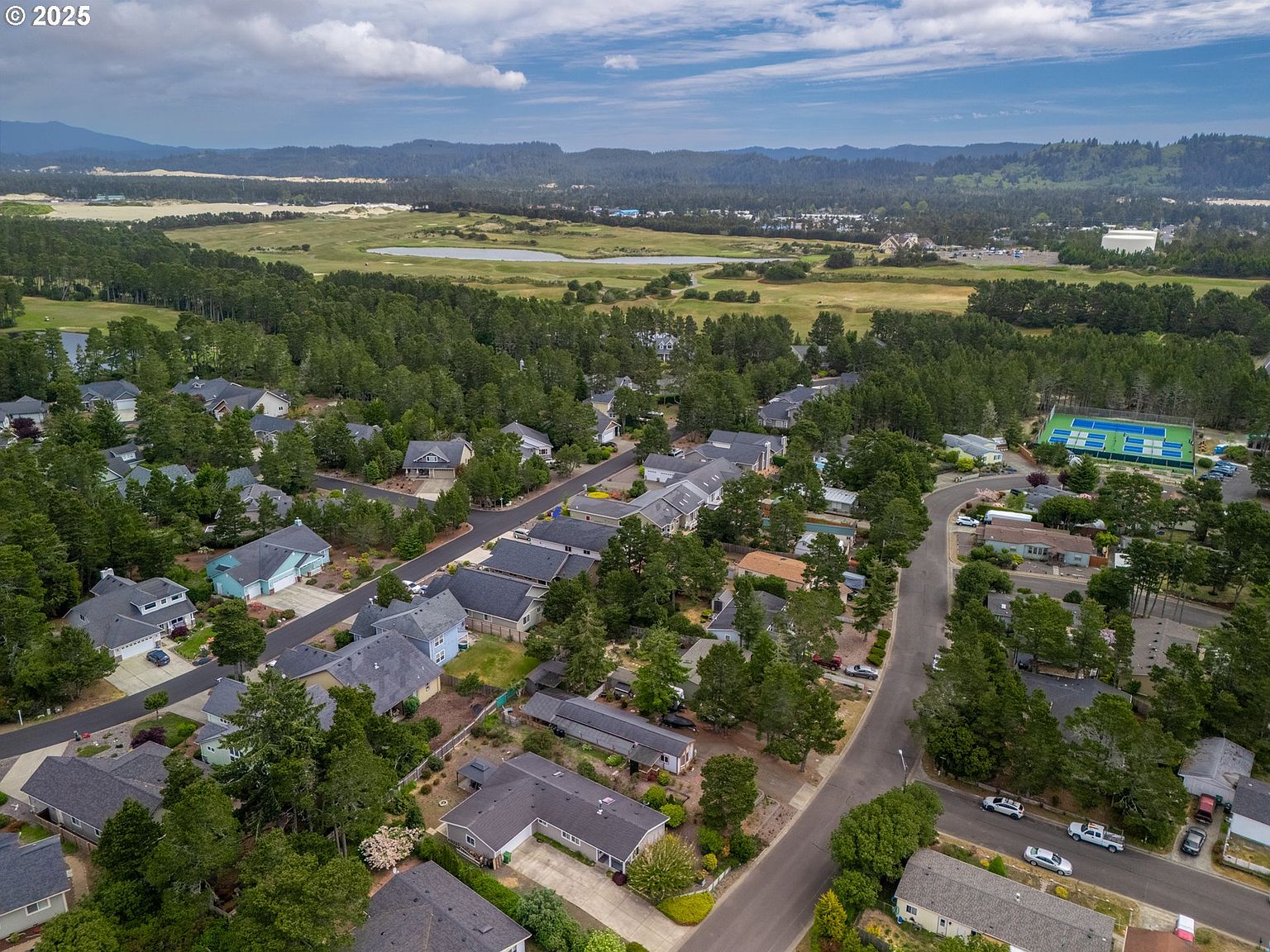 1629 N Siano Loop, Florence, OR 97439 | Zillow