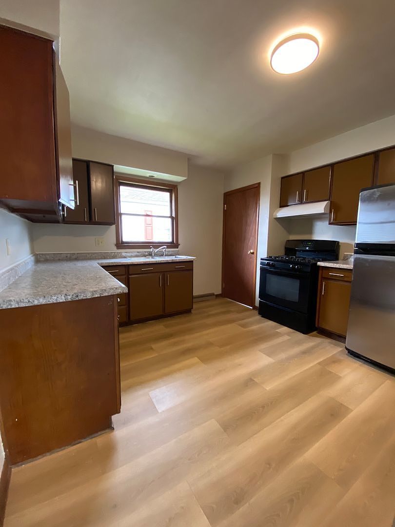 602 Meridian St, Mishawaka, IN 46544 | Zillow