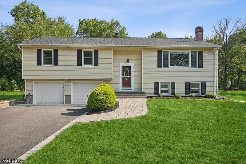 516 Spring Valley Dr, Bridgewater, NJ 08807 | Zillow