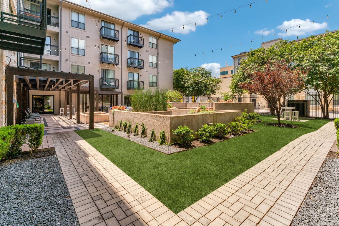 Residences at the Domain - 11400 Domain Dr Austin TX | Zillow