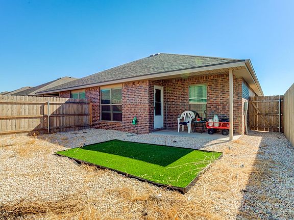 2109 N Avenue J, Lubbock, TX 79403 | MLS #202403235 | Zillow