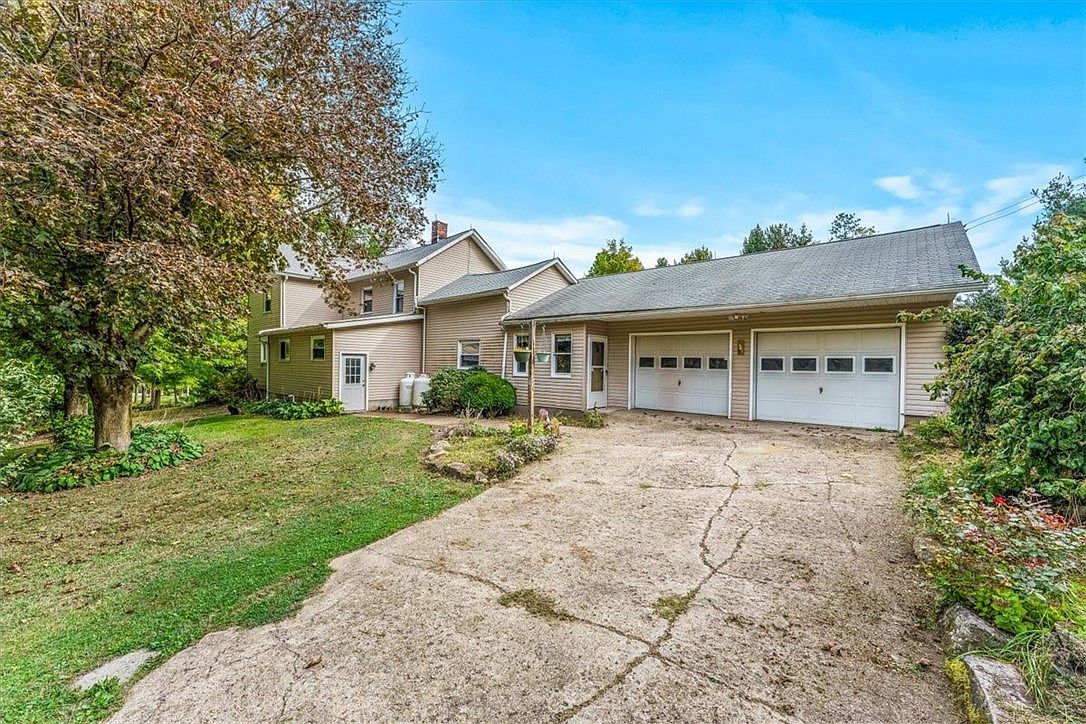 534 McCullough Rd, Sharpsville, PA 16150 | Zillow 534 McCullough Rd, Sharpsville, PA 16150 | Zillow