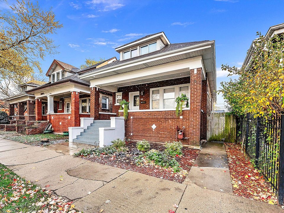 3307 W 65th St, Chicago, IL 60629 | Zillow
