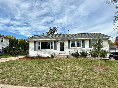 70 33rd Ave SW, Cedar Rapids, IA 52404 | Zillow