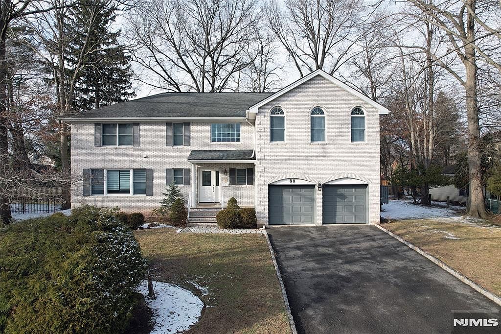 88 Alpine Dr, Closter, NJ 07624 | MLS #25001204 | Zillow