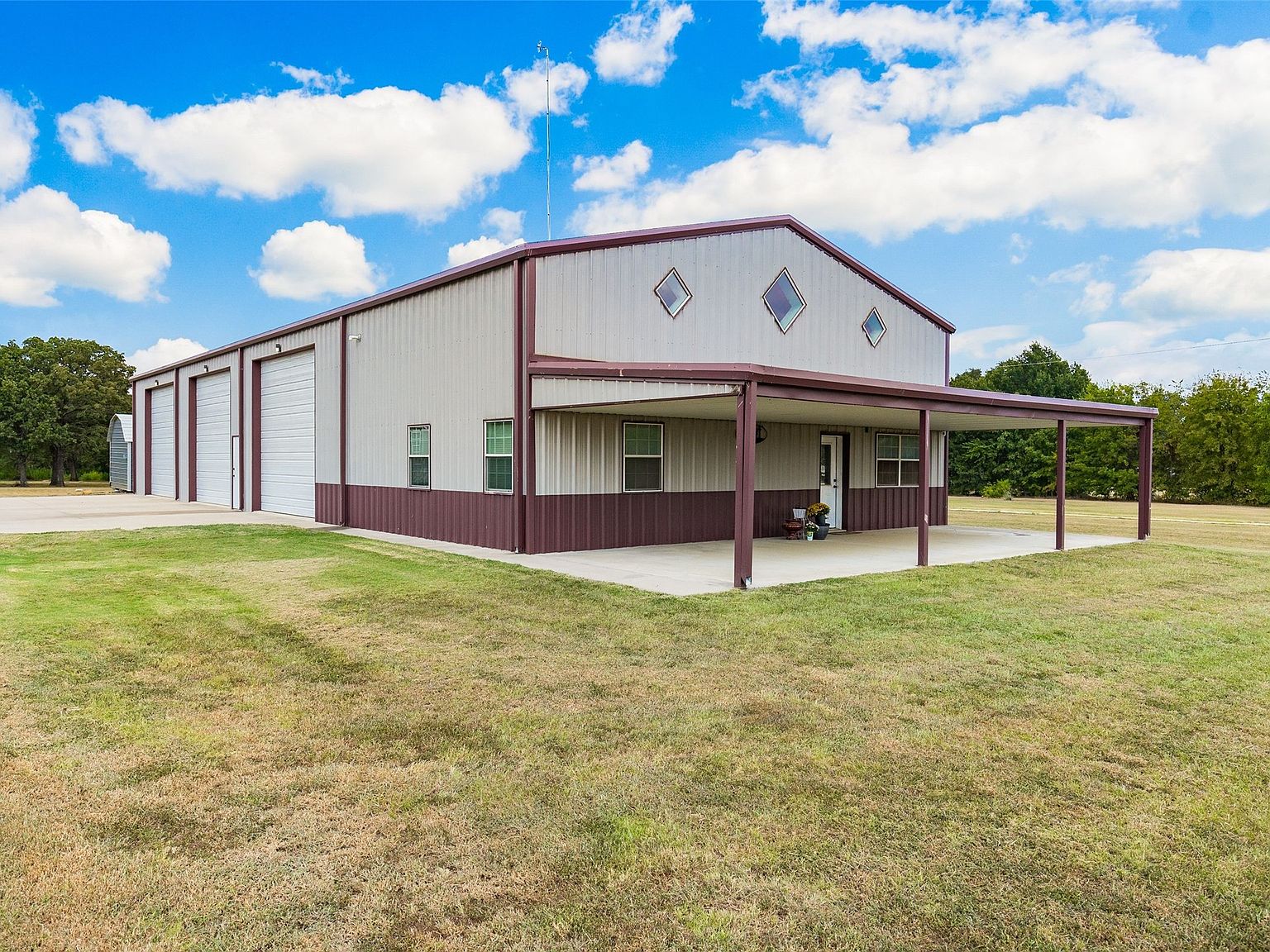 652 Rs County Rd, Pt, TX 75472 | Zillow