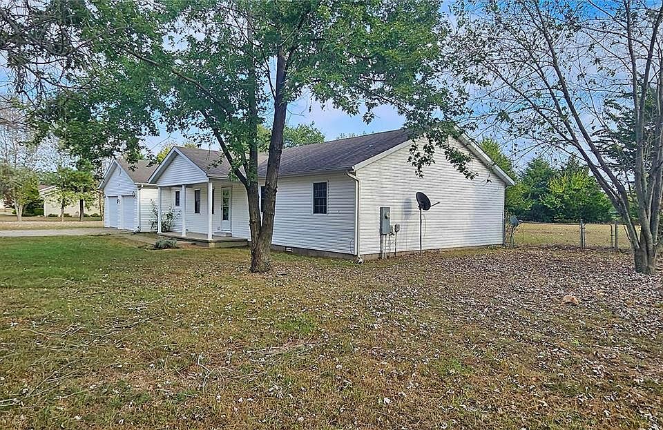 340 Ault St, Oran, MO 63771 | Zillow