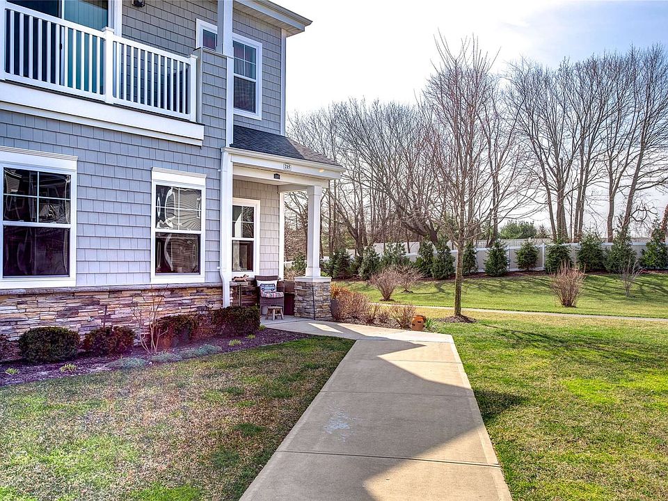 215 Summer Circle UNIT 215, East Northport, NY 11731 | Zillow