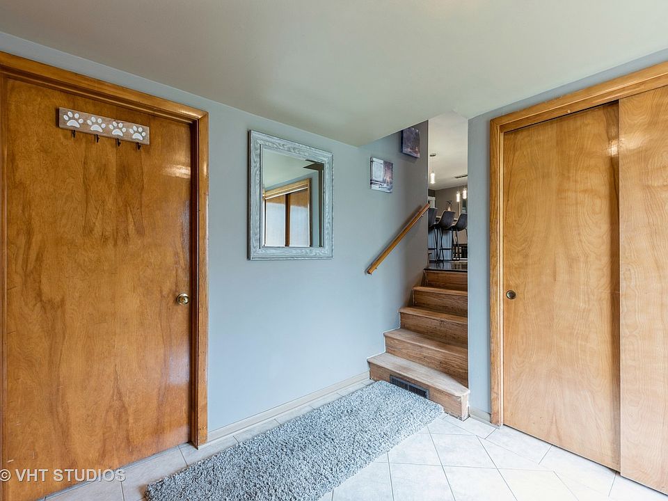 15000 El Vista Ave, Oak Forest, IL 60452 | Zillow