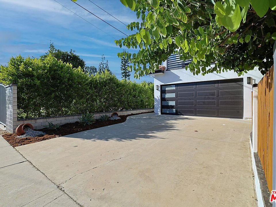 22555 Califa St, Woodland Hills, CA 91367 | MLS #24-388055 | Zillow